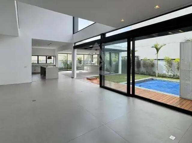Casa / Sobrado em Condomínio para Venda em Campinas/SP Alphaville Dom Pedro 2 3 Quartos