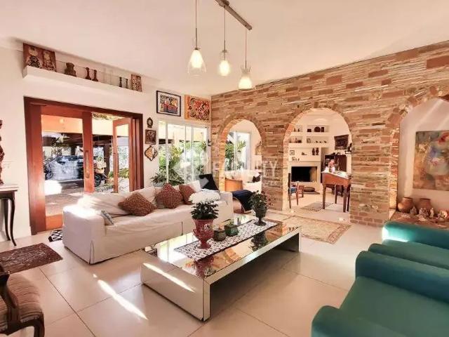 Casa / Sobrado em Condomínio para Venda em Campinas/SP Barão Geraldo 5 Quartos