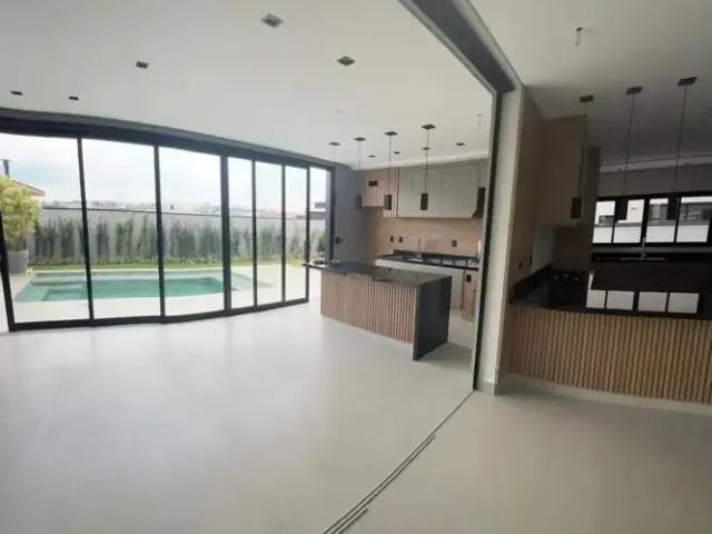 Casa / Sobrado em Condomínio para Venda em Campinas/SP Loteamento Residencial Arborais 4 Quartos