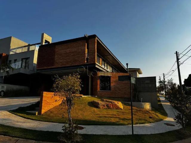Casa / Sobrado em Condomínio para Venda em Campinas/SP Swiss Park 3 Quartos