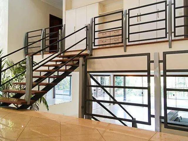 Casa / Sobrado em Condomínio para Venda em Campinas/SP Vila Hollândia 4 Quartos