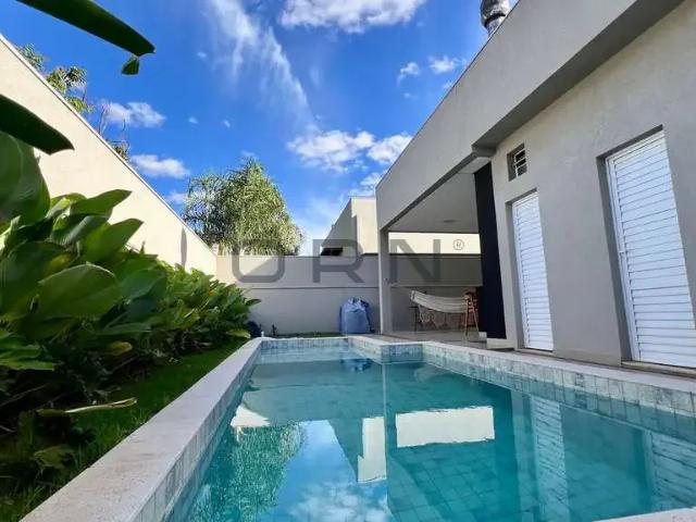 Casa / Sobrado em Condomínio para Venda em Campo Grande/MS Alphaville Campo Grande 3 Quartos