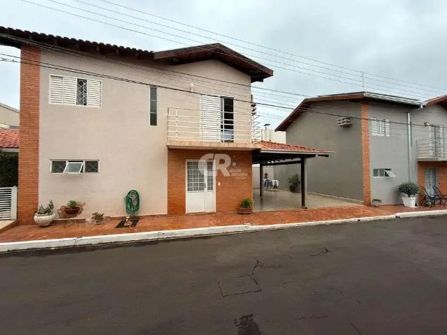 Casa / Sobrado em Condomínio para Venda em Campo Grande/MS Chácara Cachoeira 3 Quartos