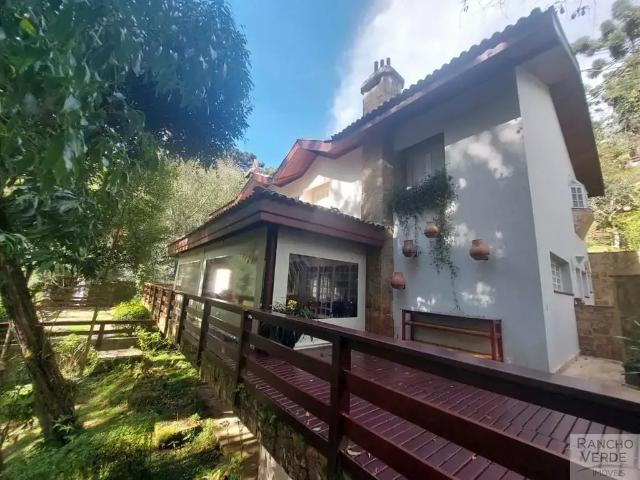 Casa / Sobrado em Condomínio para Venda em Campos do Jordão/SP Vila Matilde 4 Quartos