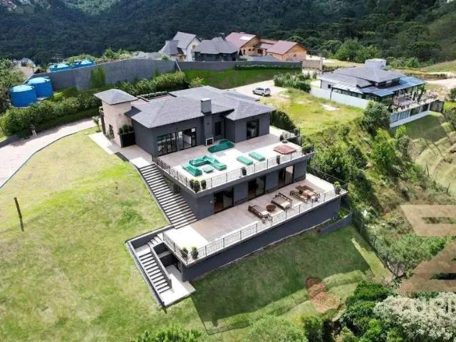 Casa / Sobrado em Condomínio para Venda em Campos do Jordão/SP Vila Médica 5 Quartos