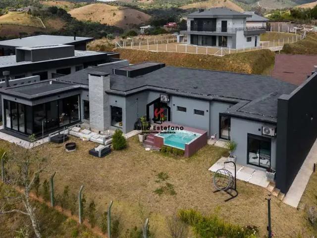 Casa / Sobrado em Condomínio para Venda em Campos do Jordão/SP Vila Izabel 3 Quartos