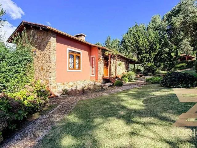 Casa / Sobrado em Condomínio para Venda em Campos do Jordão/SP Capivari 4 Quartos