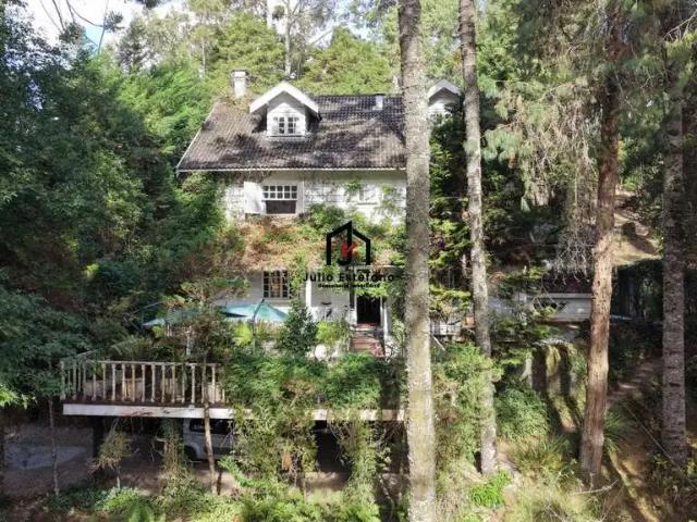 Casa / Sobrado em Condomínio para Venda em Campos do Jordão/SP Capivari 8 Quartos