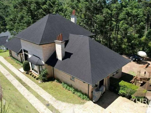 Casa / Sobrado em Condomínio para Venda em Campos do Jordão/SP Jardim Andira 4 Quartos