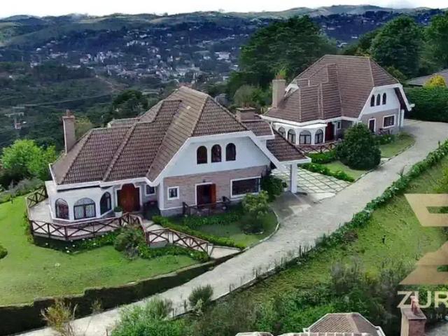 Casa / Sobrado em Condomínio para Venda em Campos do Jordão/SP Jardim Atalaia 4 Quartos