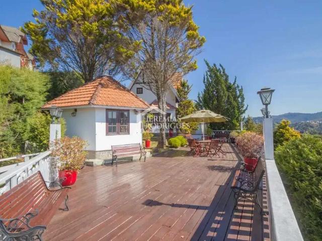 Casa / Sobrado em Condomínio para Venda em Campos do Jordão/SP Jardim Monte Belo 3 Quartos