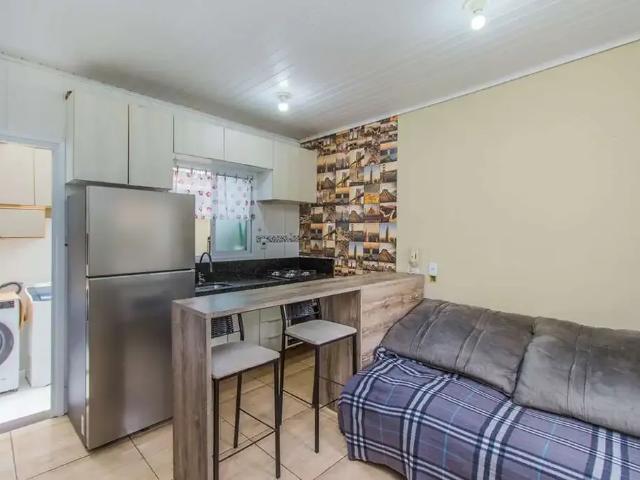 Casa / Sobrado em Condomínio para Venda em Canoas/RS Niterói 2 Quartos