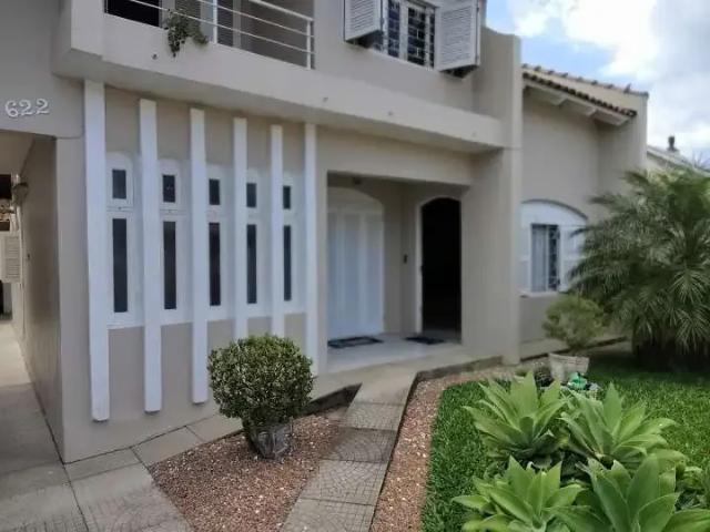 Casa / Sobrado em Condomínio para Venda em Canoas/RS Nossa Senhora das Graças 5 Quartos