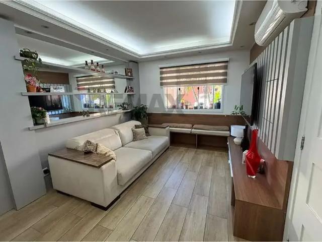 Casa / Sobrado em Condomínio para Venda em Canoas/RS Centro 4 Quartos