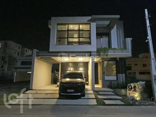 Casa / Sobrado em Condomínio para Venda em Canoas/RS Fátima 4 Quartos