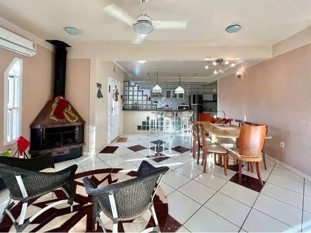 Casa / Sobrado em Condomínio para Venda em Canoas/RS Harmonia 3 Quartos