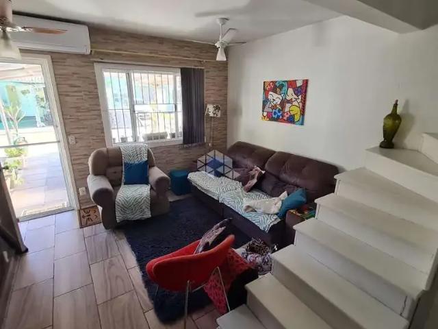 Casa / Sobrado em Condomínio para Venda em Canoas/RS Rio Branco 3 Quartos