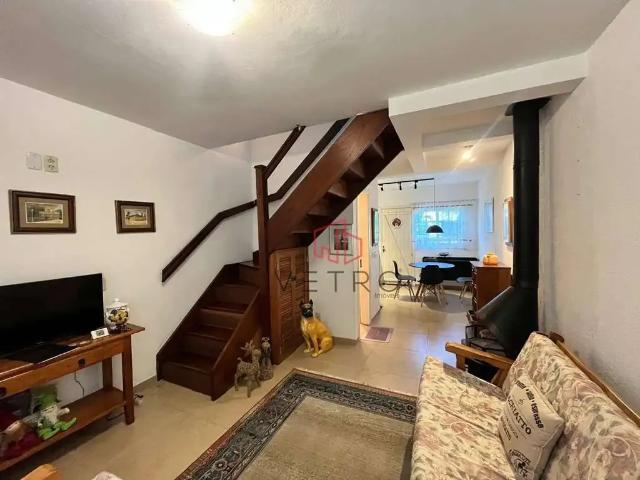 Casa / Sobrado em Condomínio para Venda em Canela/RS Centro 2 Quartos