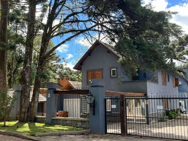 Casa / Sobrado em Condomínio para Venda em Canela/RS Suzana 4 Quartos