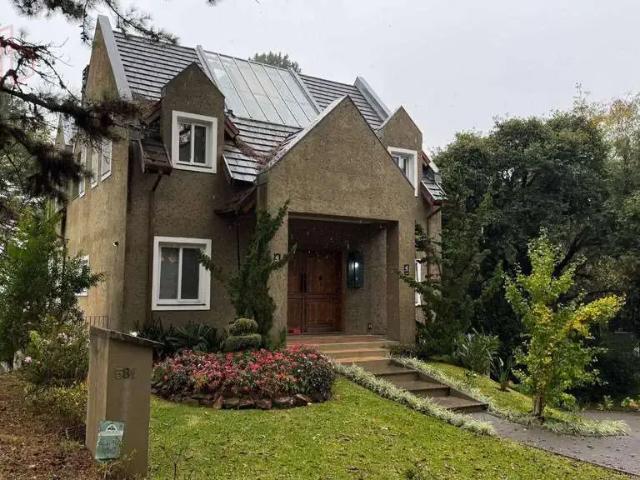 Casa / Sobrado em Condomínio para Venda em Canela/RS São José 5 Quartos