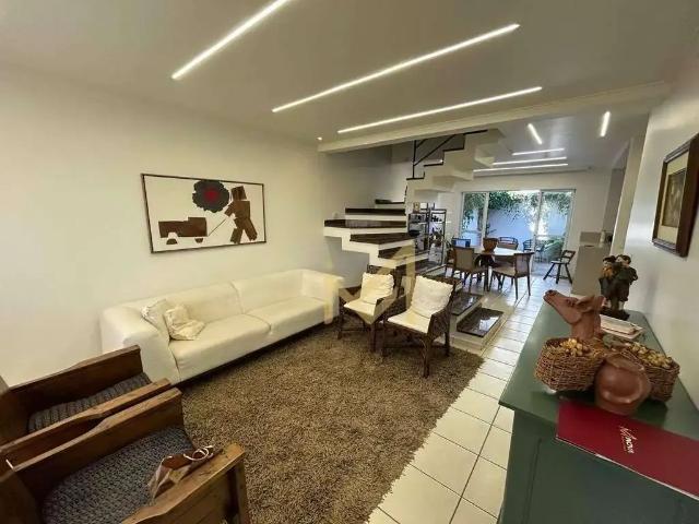 Casa / Sobrado em Condomínio para Venda em Cascavel/PR Country 3 Quartos