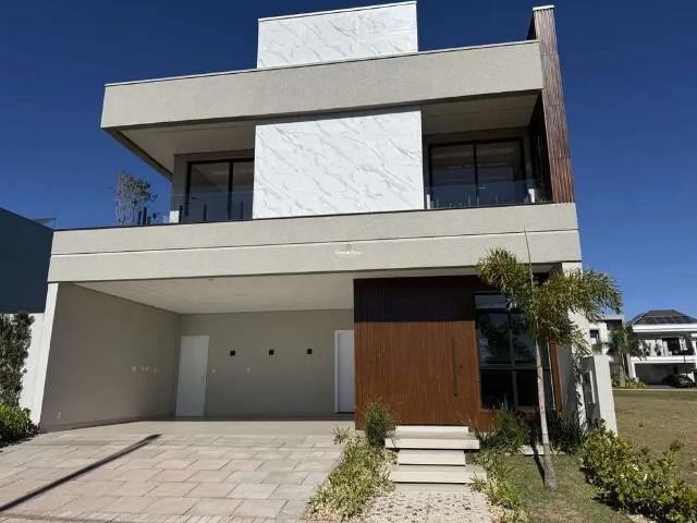 Casa / Sobrado em Condomínio para Venda em Cascavel/PR Claudete 3 Quartos
