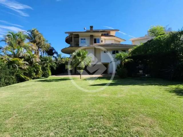 Casa / Sobrado em Condomínio para Venda em Cascavel/PR Pacaembu 4 Quartos