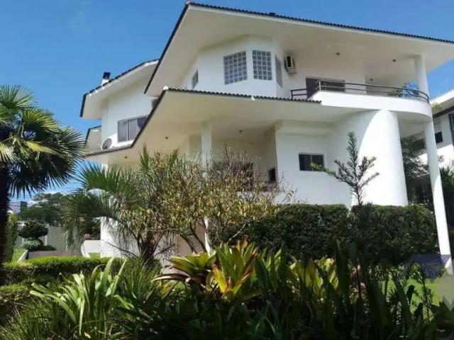 Casa / Sobrado em Condomínio para Venda em Cascavel/PR Região do Lago 2 4 Quartos