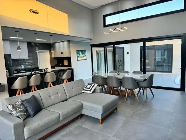 Casa / Sobrado em Condomínio para Venda em Capão da Canoa/RS Condomínio Dubai Resort 4 Quartos