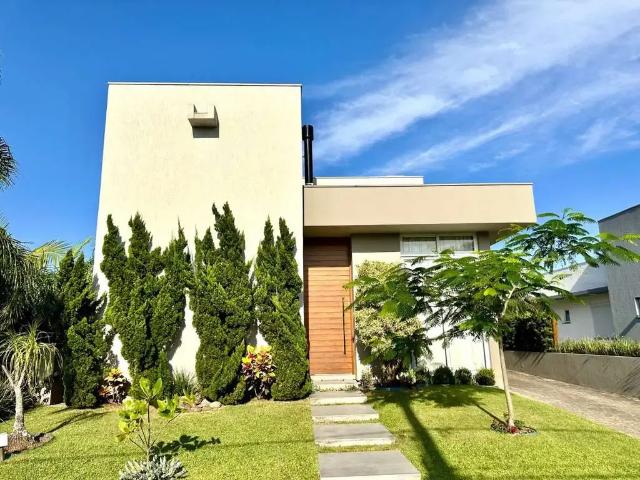 Casa / Sobrado em Condomínio para Venda em Capão da Canoa/RS Condomínio Dubai Resort 5 Quartos
