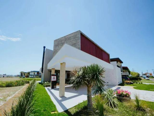 Casa / Sobrado em Condomínio para Venda em Capão da Canoa/RS Capão Novo 5 Quartos