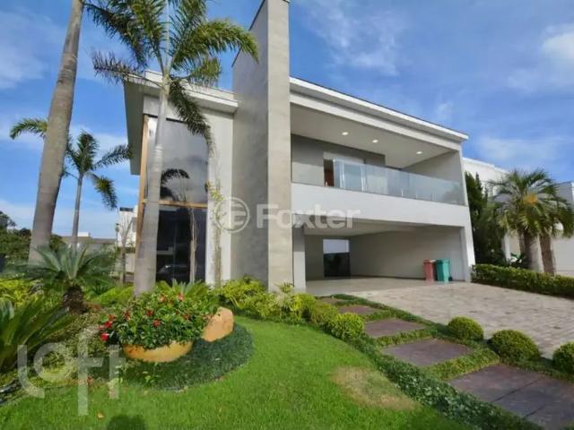 Casa / Sobrado em Condomínio para Venda em Capão da Canoa/RS Centro 5 Quartos