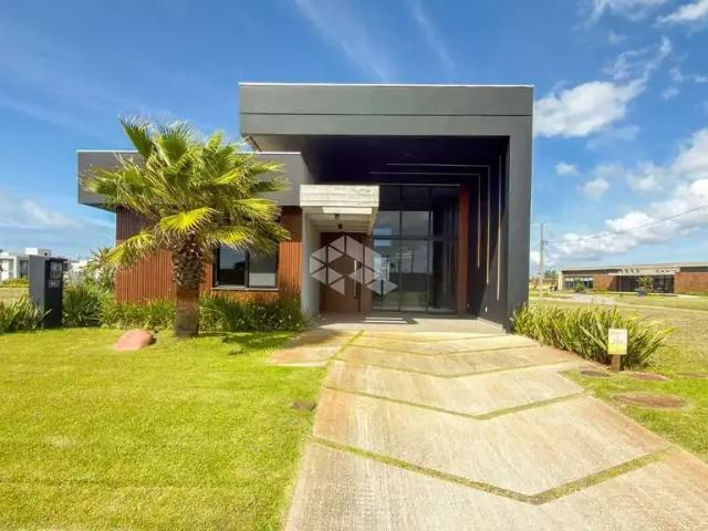 Casa / Sobrado em Condomínio para Venda em Capão da Canoa/RS Curumim 4 Quartos