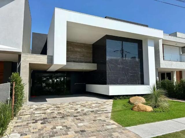 Casa / Sobrado em Condomínio para Venda em Capão da Canoa/RS Parque Antártica 5 Quartos
