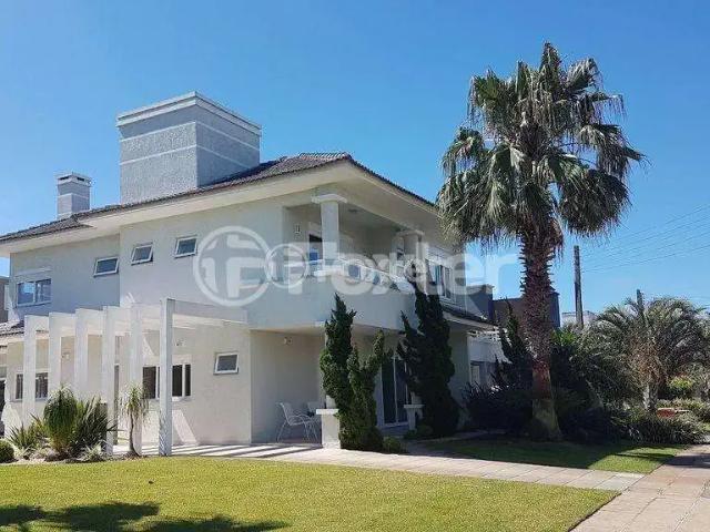 Casa / Sobrado em Condomínio para Venda em Capão da Canoa/RS Zona Nova 6 Quartos