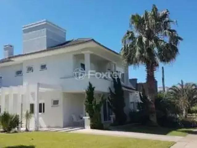 Casa / Sobrado em Condomínio para Venda em Capão da Canoa/RS Zona Nova 6 Quartos