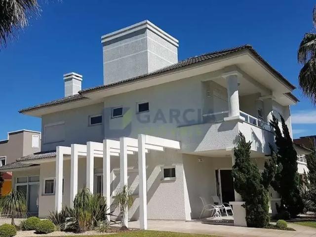 Casa / Sobrado em Condomínio para Venda em Capão da Canoa/RS Zona Nova 6 Quartos