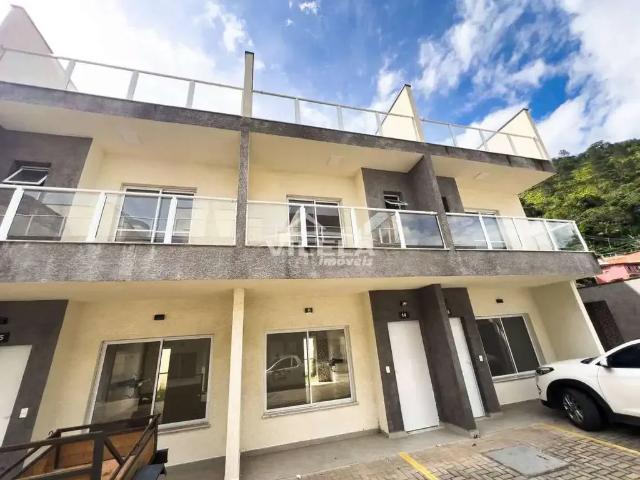 Casa / Sobrado em Condomínio para Venda em Caraguatatuba/SP Centro 2 Quartos
