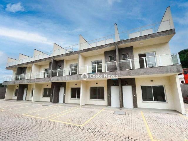 Casa / Sobrado em Condomínio para Venda em Caraguatatuba/SP Centro 2 Quartos