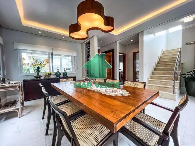 Casa / Sobrado em Condomínio para Venda em Caraguatatuba/SP Costa Nova 4 Quartos