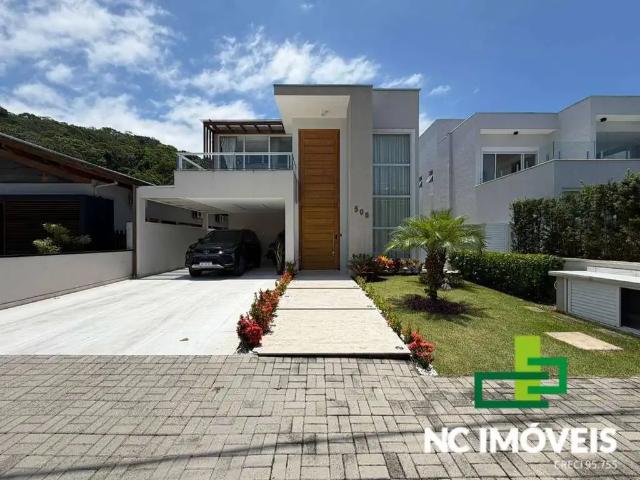 Casa / Sobrado em Condomínio para Venda em Caraguatatuba/SP Costa Nova 4 Quartos