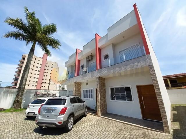 Casa / Sobrado em Condomínio para Venda em Caraguatatuba/SP Jardim Arua 2 Quartos