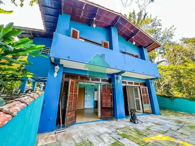 Casa / Sobrado em Condomínio para Venda em Caraguatatuba/SP Martim de Sá 7 Quartos