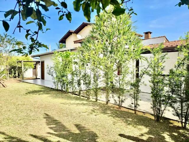 Casa / Sobrado em Condomínio para Venda em Caraguatatuba/SP Massaguaçu 1 Quartos
