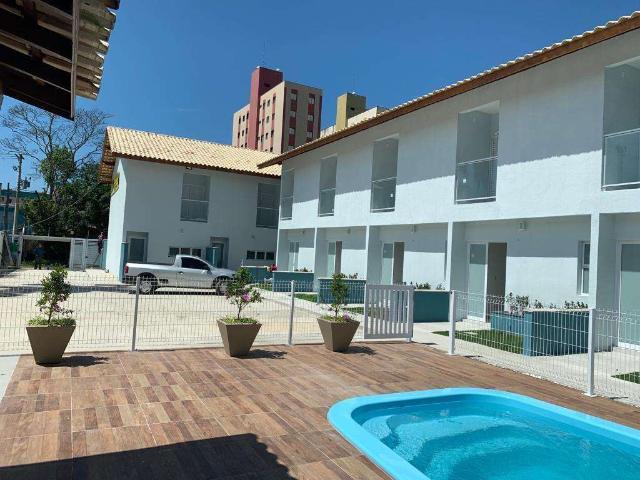 Casa / Sobrado em Condomínio para Venda em Caraguatatuba/SP Massaguaçu 2 Quartos
