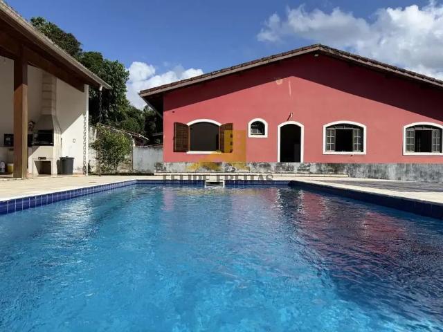 Casa / Sobrado em Condomínio para Venda em Caraguatatuba/SP Massaguaçu 4 Quartos
