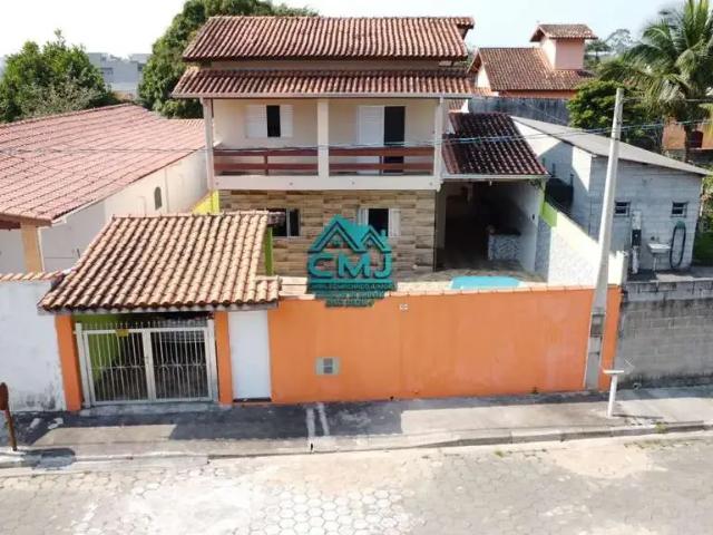 Casa / Sobrado em Condomínio para Venda em Caraguatatuba/SP Massaguaçu 4 Quartos