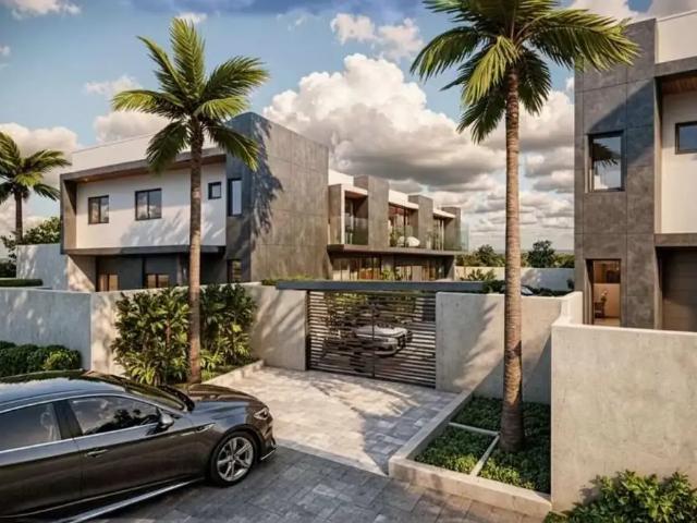 Casa / Sobrado em Condomínio para Venda em Caraguatatuba/SP Porto Novo 2 Quartos