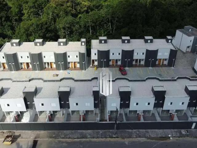 Casa / Sobrado em Condomínio para Venda em Caraguatatuba/SP Rio do Ouro 2 Quartos