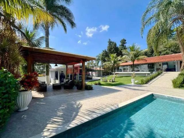 Casa / Sobrado em Condomínio para Venda em Carapicuíba/SP Chácara das Paineiras 6 Quartos